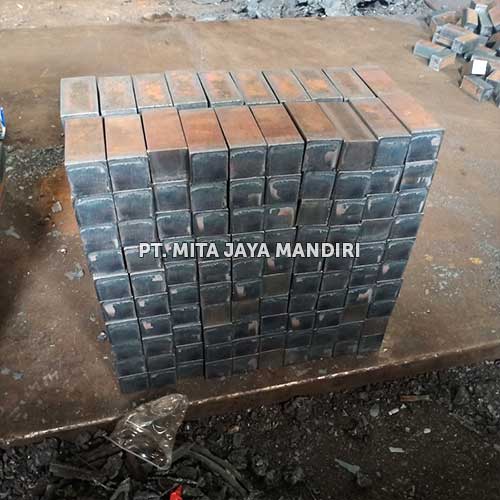 Plat S45C 50mm Baja SS400 ST37 Potongan Toko Besi Terdekat